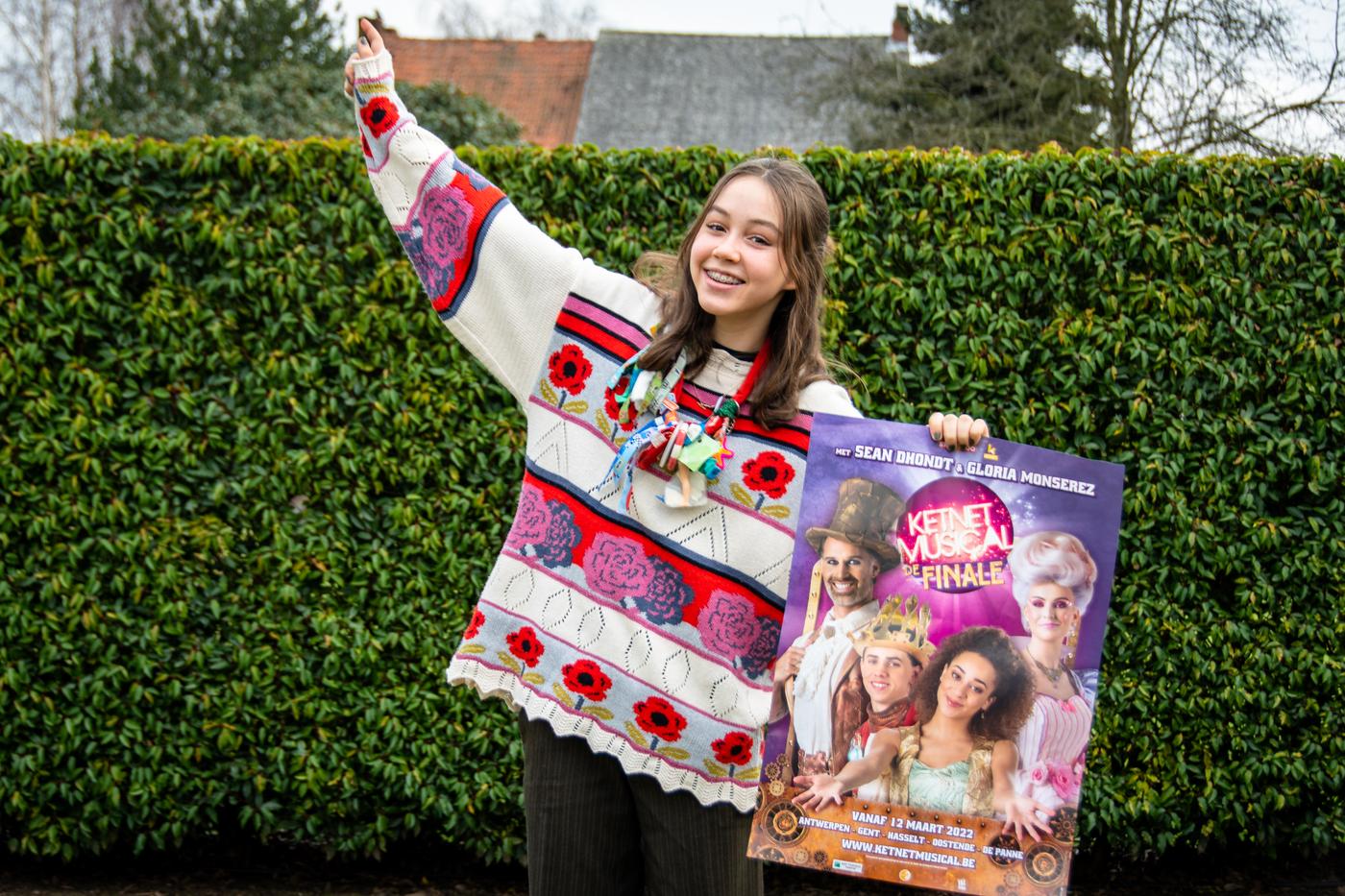 Straffe KLJ'er Linah Bertels staat op de planken van de Ketnet Muscial ...